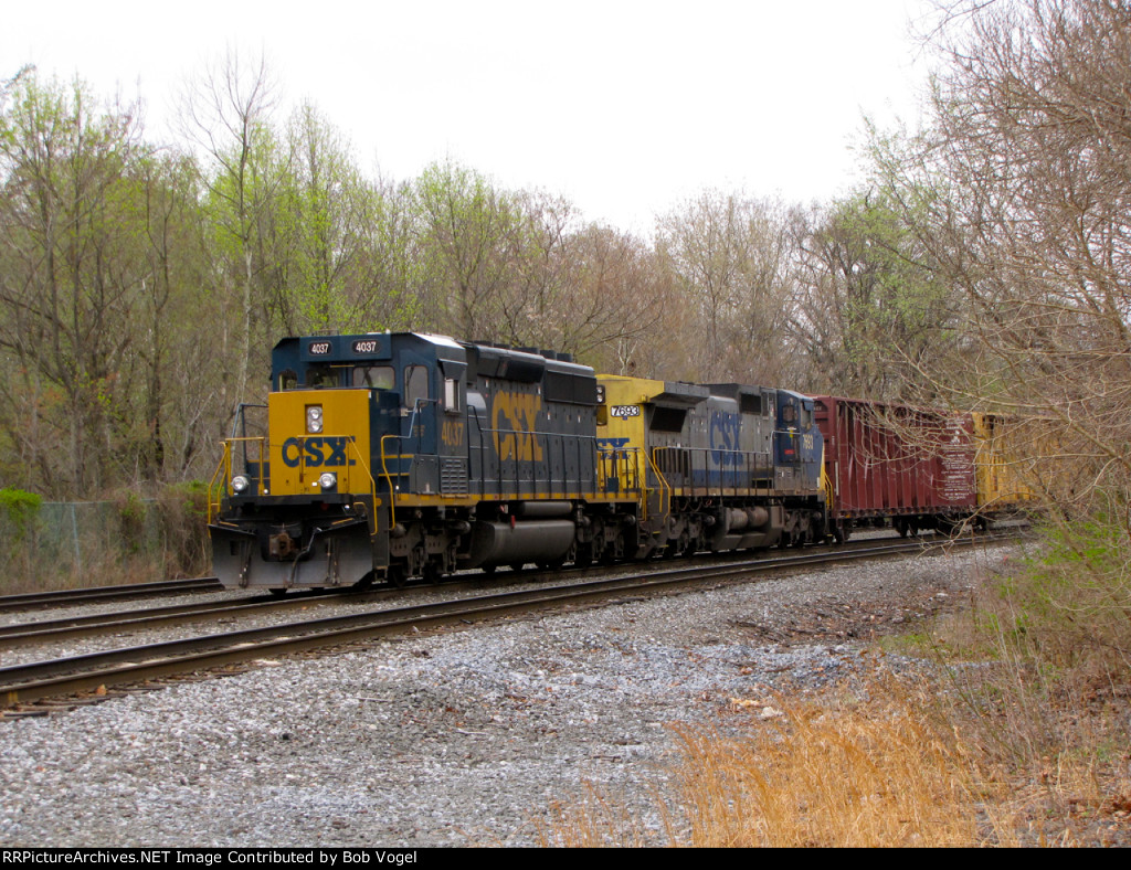 CSX 4037 and 7693